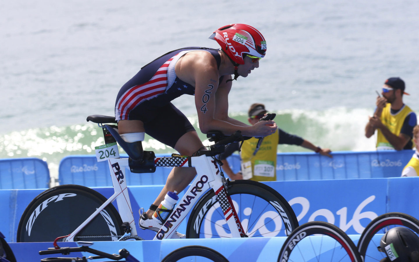 Mark Barr: Bone Cancer Survivor with a Prosthetic Leg Wins ESPY Award ...